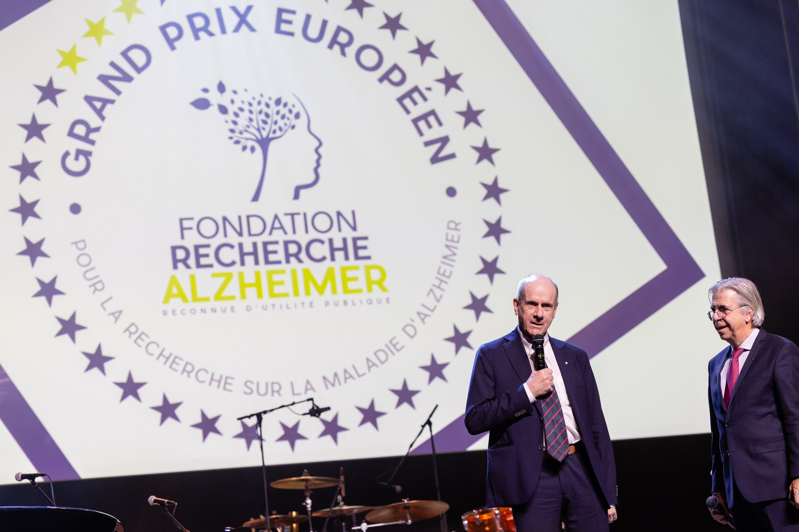 Professor Lars Lannfelt tilldelas Fondation Recherche Alzheimers stora ...